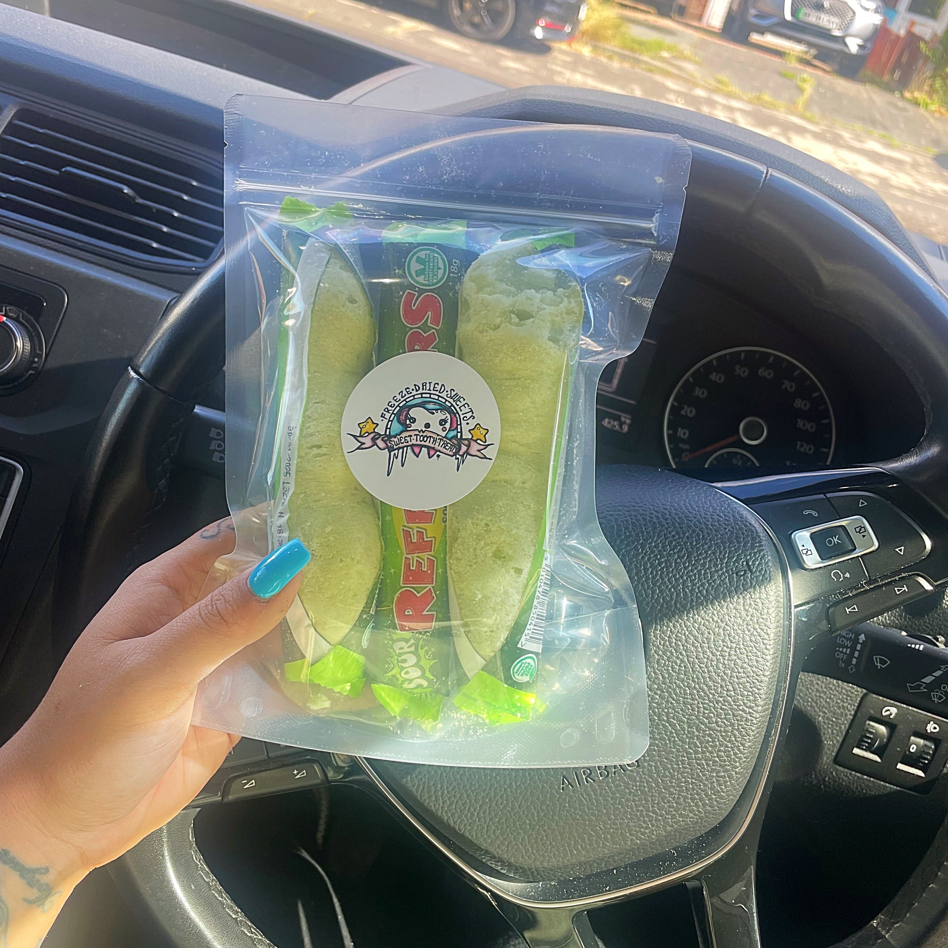 Freeze Dried Refreshers Sour Apple Chew Bars – Sweet Tooth Treats