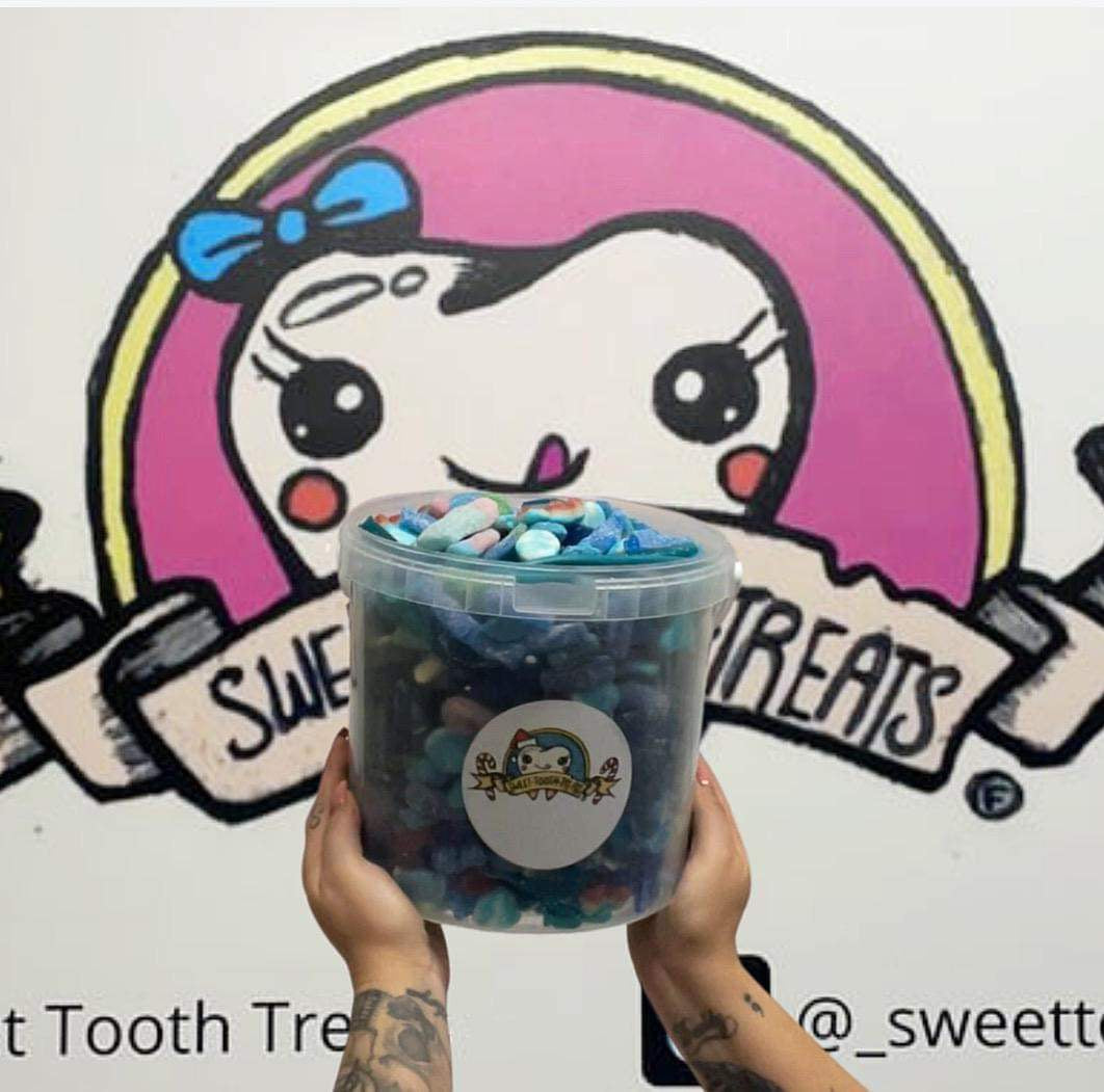 Build Your Own 4KG Bucket – Sweet Tooth Treats